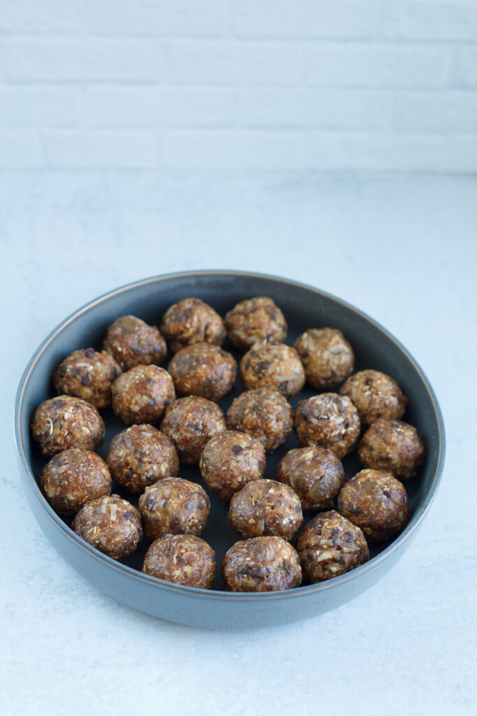 Chocolate Peanut Butter Power Bites | A Bountiful Kitchen